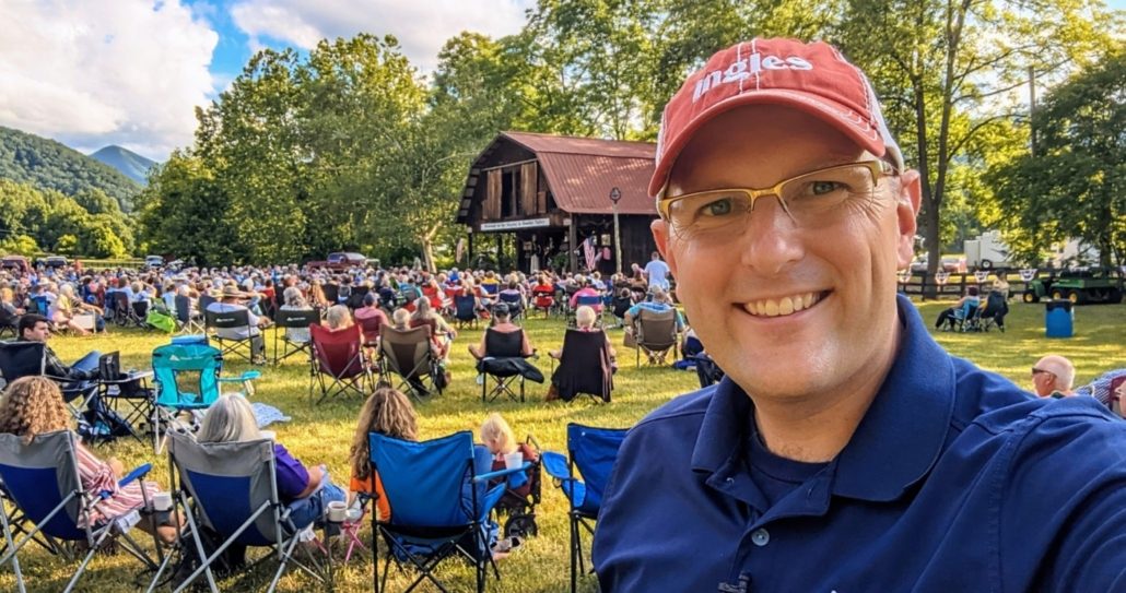 Episode 39: Hominy Valley Singing - Ingles Open Road Show